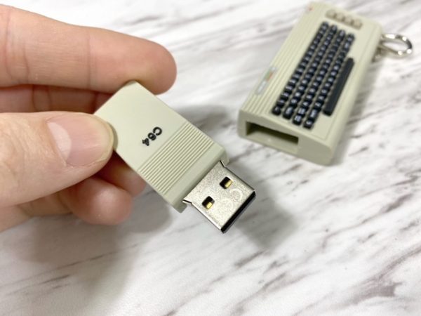 Commodore 64 Keychain USB drive - The 8-Bit Guy
